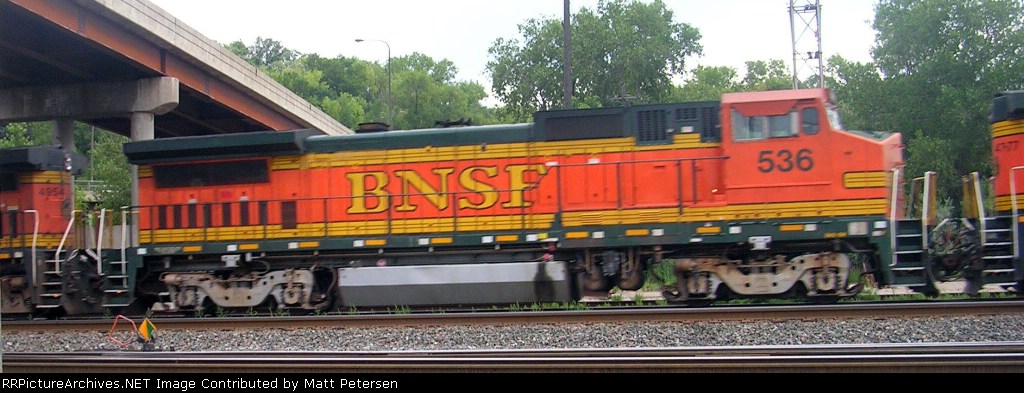 BNSF 536